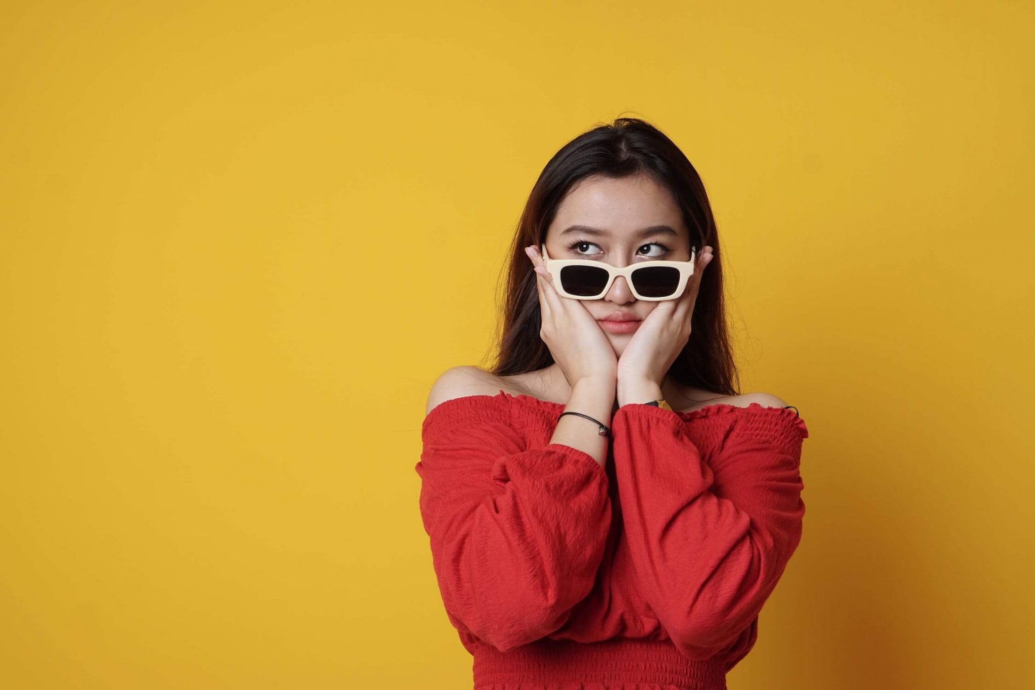 What to Wear With Off Shoulder Top - BeFashionable